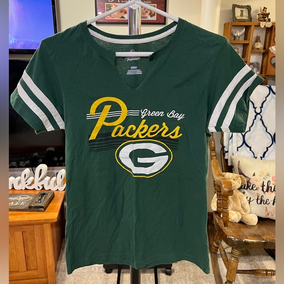 Majestic | Tops | Green Bay Packers Ladies Top | Poshmark
